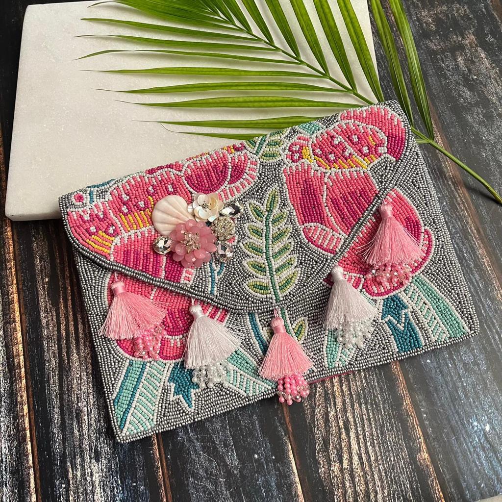 Affordable Envelope Clutch Bags That Look Expensive | Shop Now – Clutch ...